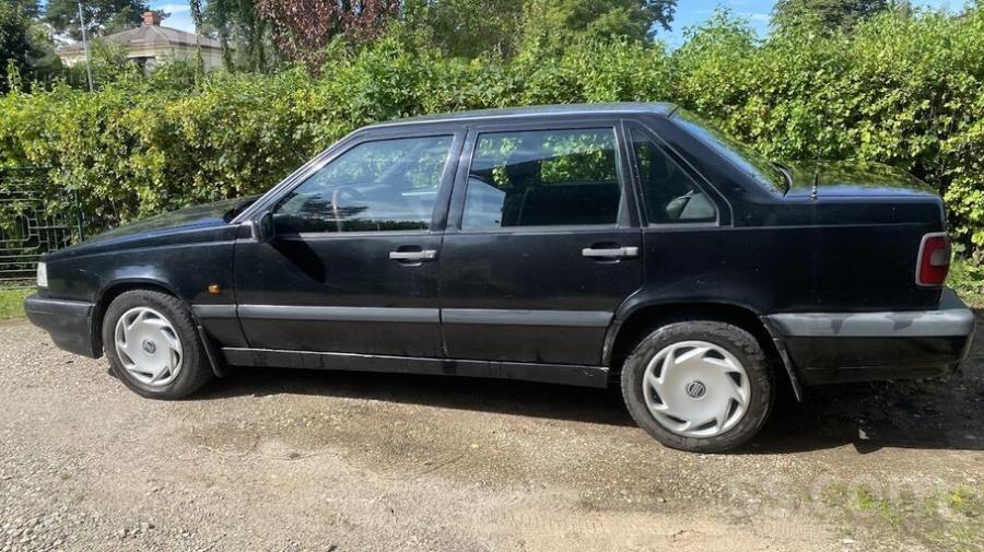 Melns Volvo 850 1996 Jūrmala, ar dzinēja tilpumu 2.50 L un nobraukumu 333 tūkst. km par 1500 €, foto 5 vietnē AUTOMOTO.COM.LV