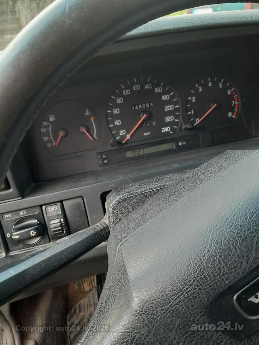 Melns Volvo 850 1996 Tallina, ar dzinēja tilpumu 2.40 L un nobraukumu 0 tūkst. km par 2000 €, foto 5 vietnē AUTOMOTO.COM.LV