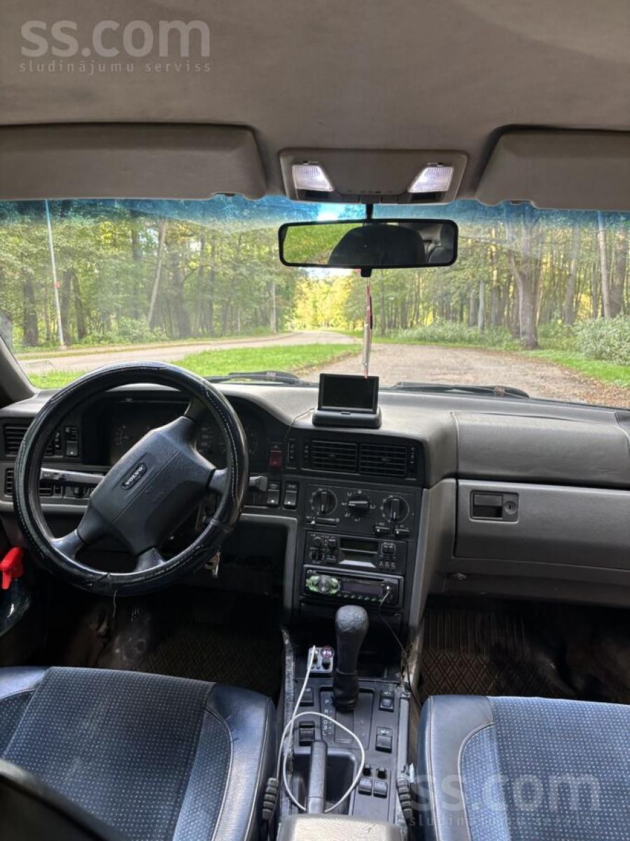 Zils Volvo 850 1994 Liepāja, ar dzinēja tilpumu 2.40 L un nobraukumu 369 tūkst. km par 1850 €, foto 8 vietnē AUTOMOTO.COM.LV