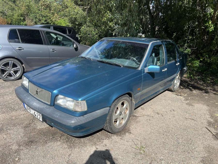Синий Вольво 850 1996 в Каунас, объемом двигателя 2.50 л и пробегом 280 тыс. км за 900 €, фото 3 на AUTOMOTO.COM.LV