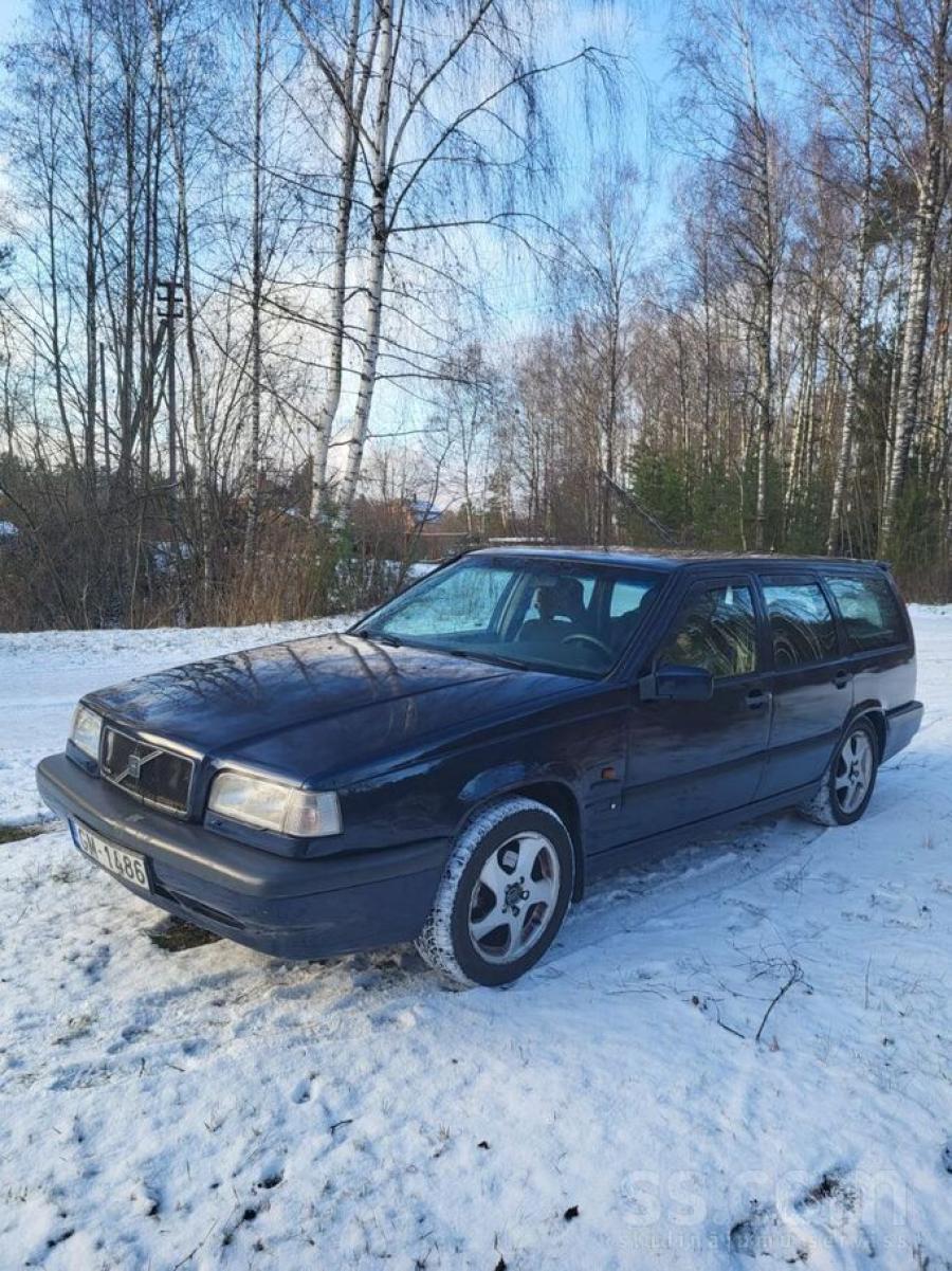 Zils Volvo 850 1994 Rīga, ar dzinēja tilpumu 2.00 L un nobraukumu 164 tūkst. km par 1800 €, foto 1 vietnē AUTOMOTO.COM.LV