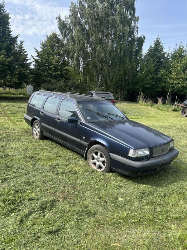 Zils Volvo 850 1995 Rīga, ar dzinēja tilpumu 2.40 L un nobraukumu 225 tūkst. km par 700 €, foto 1 vietnē AUTOMOTO.COM.LV