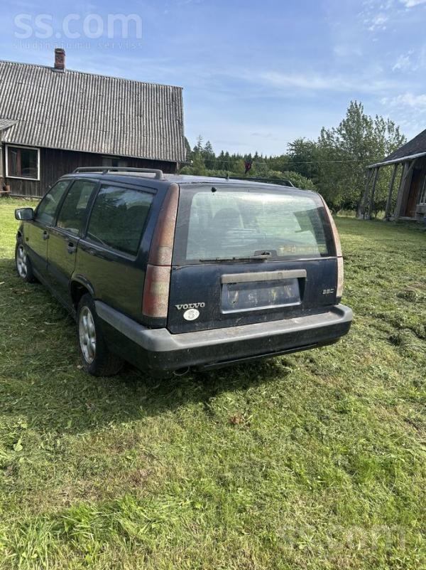 Zils Volvo 850 1995 Rīga, ar dzinēja tilpumu 2.40 L un nobraukumu 225 tūkst. km par 700 €, foto 4 vietnē AUTOMOTO.COM.LV