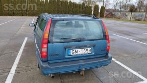 Zils Volvo 850 1996 Dobele, ar dzinēja tilpumu 2.40 L un nobraukumu 332 tūkst. km par 1500 €, foto 5 vietnē AUTOMOTO.COM.LV