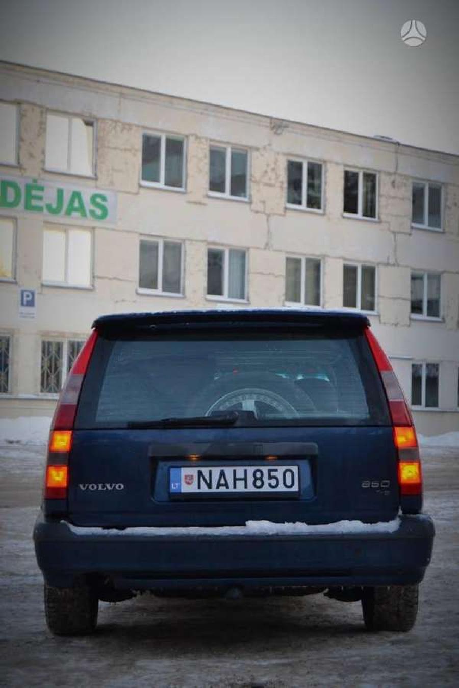 Blue Volvo 850 1996 in Vilnius, with an engine capacity of 2.00 L and mileage of 310 thousand km for 1850 €, photo 5 on AUTOMOTO.COM.LV