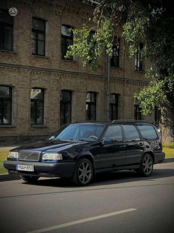 Zils Volvo 850 1996 Viļņa, ar dzinēja tilpumu 2.00 L un nobraukumu 310 tūkst. km par 1850 €, foto 10 vietnē AUTOMOTO.COM.LV