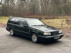 Zaļš Volvo 850 1996 Rīga, ar dzinēja tilpumu 2.50 L un nobraukumu 498 tūkst. km par 1799 €, foto  vietnē AUTOMOTO.COM.LV