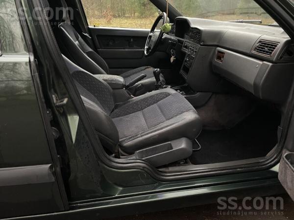 Zaļš Volvo 850 1996 Rīga, ar dzinēja tilpumu 2.50 L un nobraukumu 498 tūkst. km par 1799 €, foto 10 vietnē AUTOMOTO.COM.LV