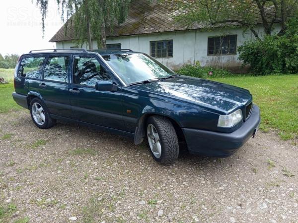 Zaļš Volvo 850 1996 Valmiera, ar dzinēja tilpumu 2.50 L un nobraukumu 278 tūkst. km par 4599 €, foto 4 vietnē AUTOMOTO.COM.LV