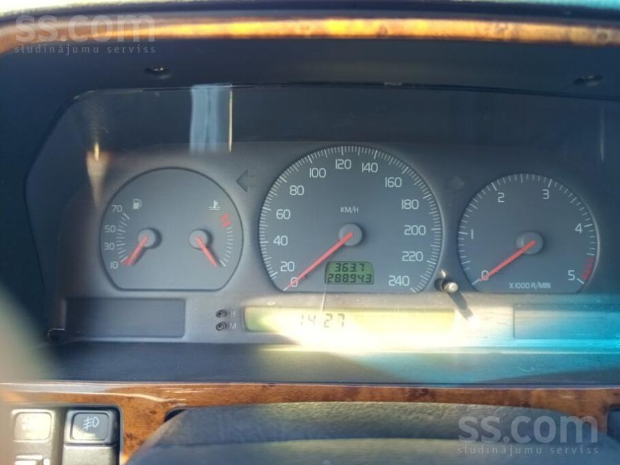 Зеленый Вольво 850 1996 в Елгава, объемом двигателя 2.50 л и пробегом 289 тыс. км за 2100 €, фото 13 на AUTOMOTO.COM.LV