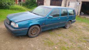 Green Volvo 850 1996 in Balvi, with an engine capacity of 2.50 L and mileage of 390 thousand km for 1100 €, photo 3 on AUTOMOTO.COM.LV