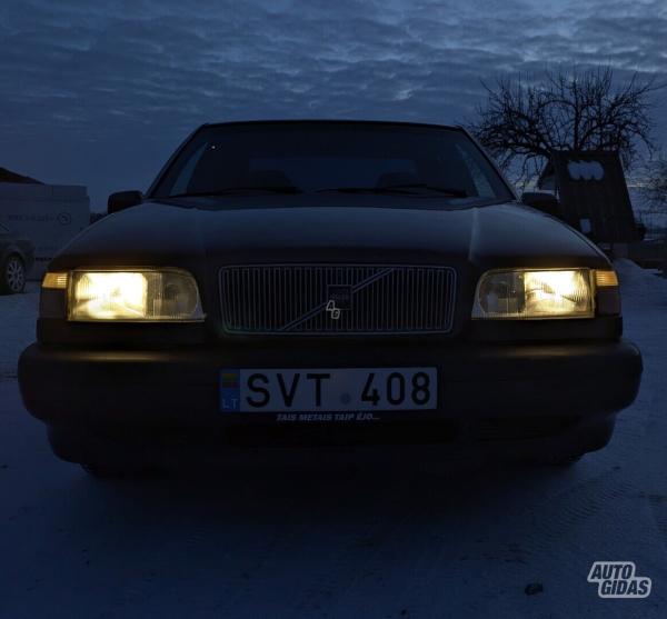 Pelēks Volvo 850 1994 Panevēža, ar dzinēja tilpumu 2.50 L un nobraukumu 293 tūkst. km par 1999 €, foto 1 vietnē AUTOMOTO.COM.LV