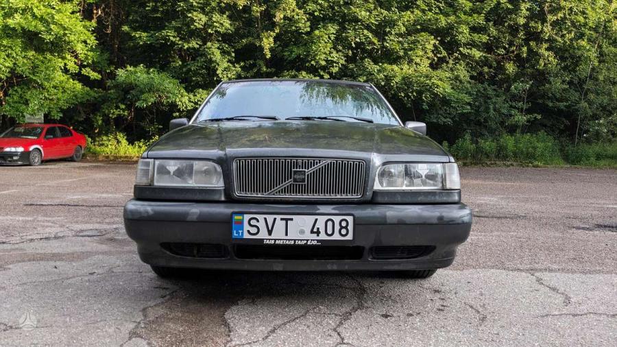 Pelēks Volvo 850 1994 Viļņa, ar dzinēja tilpumu 2.44 L un nobraukumu 293 tūkst. km par 1200 €, foto 3 vietnē AUTOMOTO.COM.LV