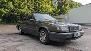 Pelēks Volvo 850 1994 Viļņa, ar dzinēja tilpumu 2.44 L un nobraukumu 293 tūkst. km par 1200 €, foto 4 vietnē AUTOMOTO.COM.LV