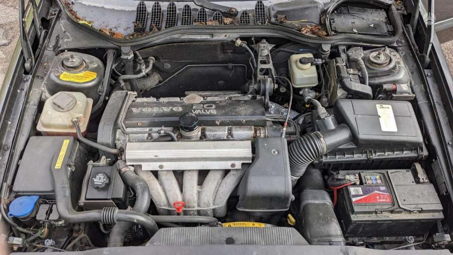Pelēks Volvo 850 1994 Viļņa, ar dzinēja tilpumu 2.44 L un nobraukumu 293 tūkst. km par 1200 €, foto 7 vietnē AUTOMOTO.COM.LV
