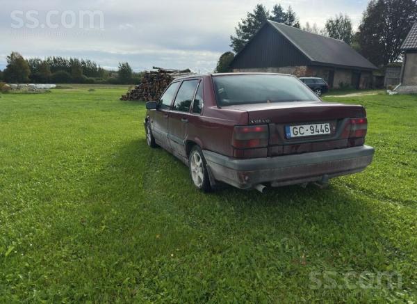 Volvo 850 1997 in Tukums on AUTOMOTO.COM.LV Red Volvo 850 1997 in Tukums, with an engine capacity of 2.50 L and mileage of 518 thousand km for 600 €, photo 1 on AUTOMOTO.COM.LV