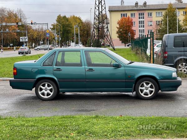 Volvo 850 1993 in Narva, with an engine capacity of 2.40 L and mileage of 256 thousand km for 999 €, photo 3 on AUTOMOTO.COM.LV