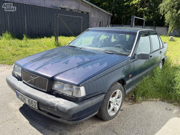 Volvo 850 1998 in Panevezys, with an engine capacity of 2.00 L and mileage of 3 thousand km for 450 €, photo 3 on AUTOMOTO.COM.LV