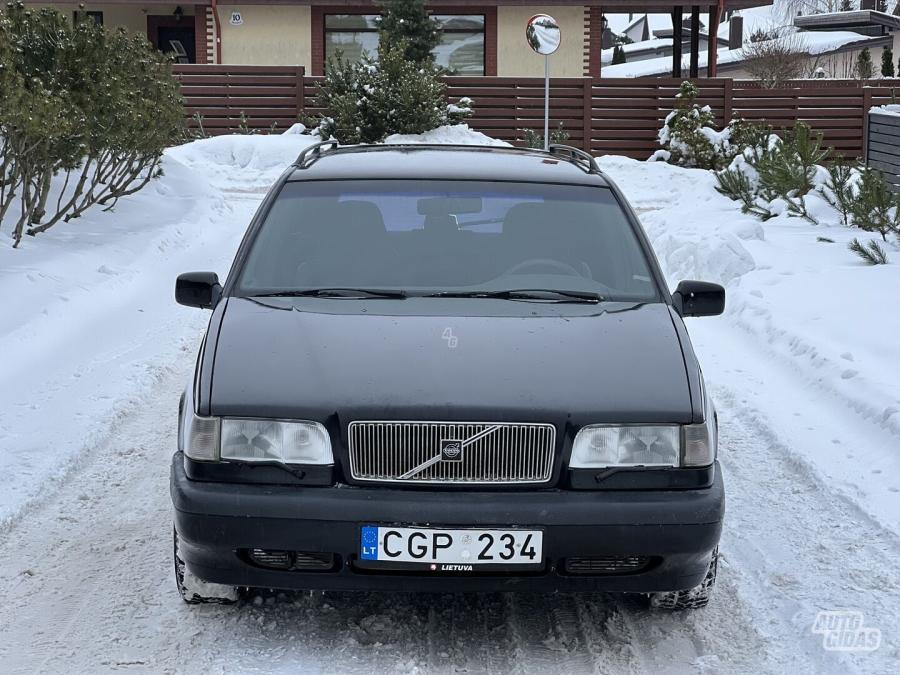 Volvo 850 1995 in Klaipeda, with an engine capacity of 2.00 L and mileage of 260 thousand km for 1350 €, photo 2 on AUTOMOTO.COM.LV