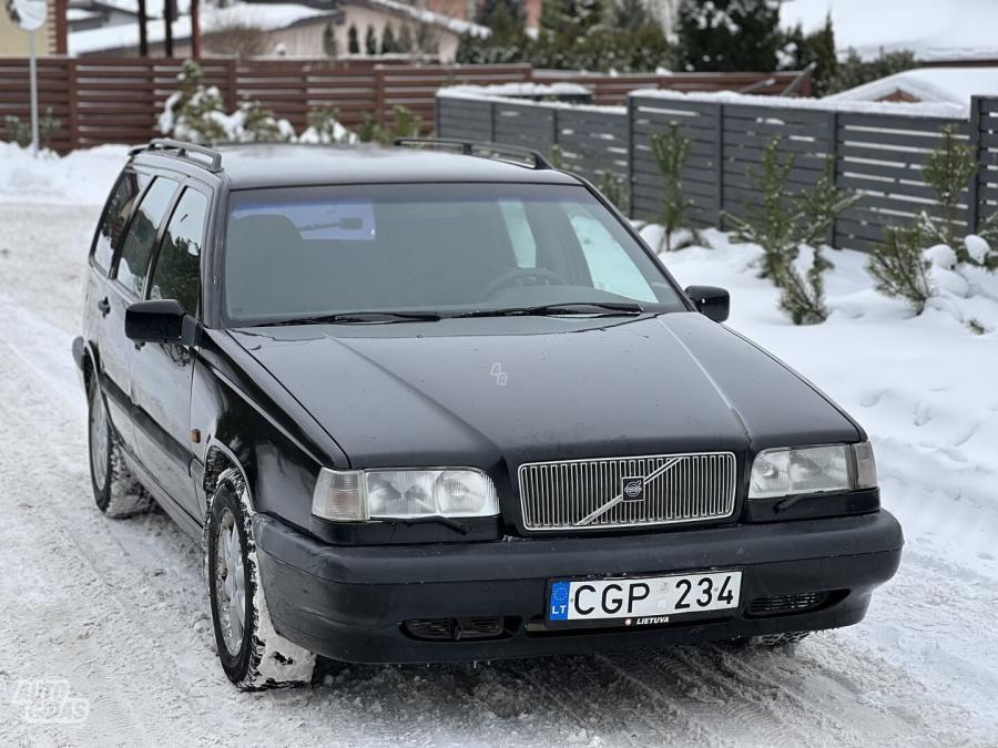 Volvo 850 1995 in Klaipeda, with an engine capacity of 2.00 L and mileage of 260 thousand km for 1350 €, photo 3 on AUTOMOTO.COM.LV