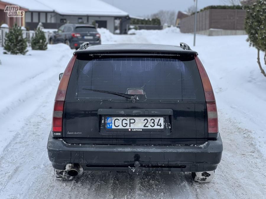 Volvo 850 1995 in Klaipeda, with an engine capacity of 2.00 L and mileage of 260 thousand km for 1350 €, photo 5 on AUTOMOTO.COM.LV