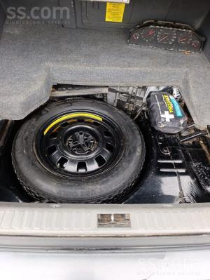 Melns Volvo 940 1991 Rīga, ar dzinēja tilpumu 2.30 L un nobraukumu 253 tūkst. km par 2800 €, foto 7 vietnē AUTOMOTO.COM.LV