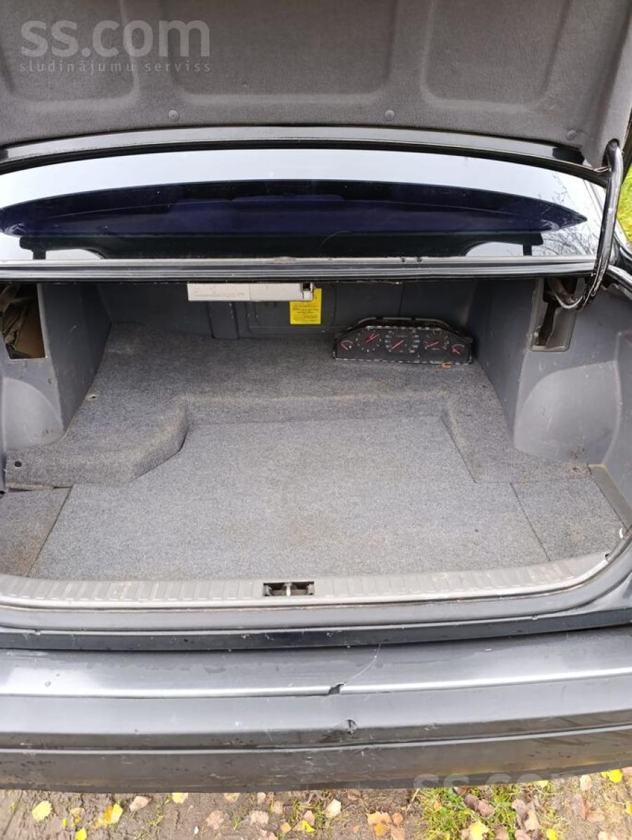 Melns Volvo 940 1991 Rīga, ar dzinēja tilpumu 2.30 L un nobraukumu 253 tūkst. km par 2800 €, foto 8 vietnē AUTOMOTO.COM.LV