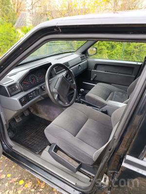 Melns Volvo 940 1991 Rīga, ar dzinēja tilpumu 2.30 L un nobraukumu 253 tūkst. km par 2800 €, foto 9 vietnē AUTOMOTO.COM.LV