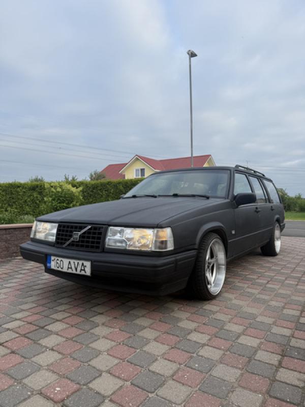 Volvo 940 1994 Elva vietnÄ Melns Volvo 940 1994 Elva, ar dzinÄja tilpumu 3.00 L un nobraukumu 414 tÅ«kst. km par 4500 ā¬, foto 6 vietnÄ AUTOMOTO.COM.LV
