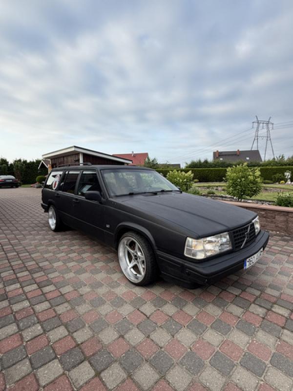 Volvo 940 1994 Elva vietnÄ Melns Volvo 940 1994 Elva, ar dzinÄja tilpumu 3.00 L un nobraukumu 414 tÅ«kst. km par 4500 ā¬, foto 7 vietnÄ AUTOMOTO.COM.LV