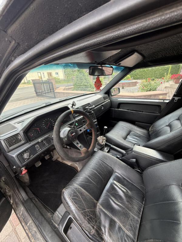 Volvo 940 1994 Elva vietnÄ Melns Volvo 940 1994 Elva, ar dzinÄja tilpumu 3.00 L un nobraukumu 414 tÅ«kst. km par 4500 ā¬, foto 11 vietnÄ AUTOMOTO.COM.LV