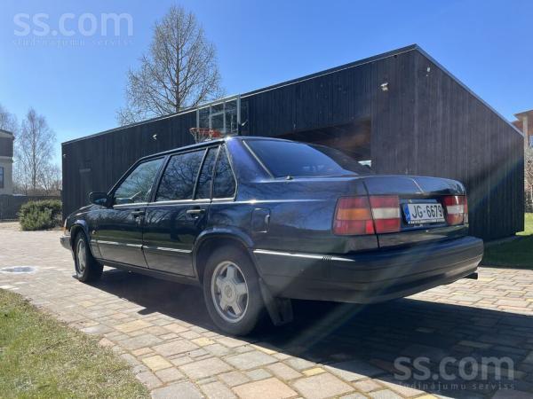 Blue Volvo 940 1995 in Riga, with an engine capacity of 2.30 L and mileage of 560 thousand km for 500 €, photo 4 on AUTOMOTO.COM.LV