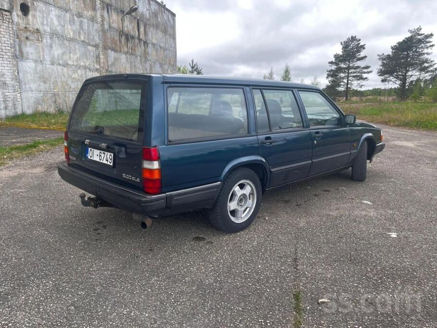 Blue Volvo 940 1991 in Liepaja, with an engine capacity of 2.40 L and mileage of 418 thousand km for 2700 €, photo 3 on AUTOMOTO.COM.LV