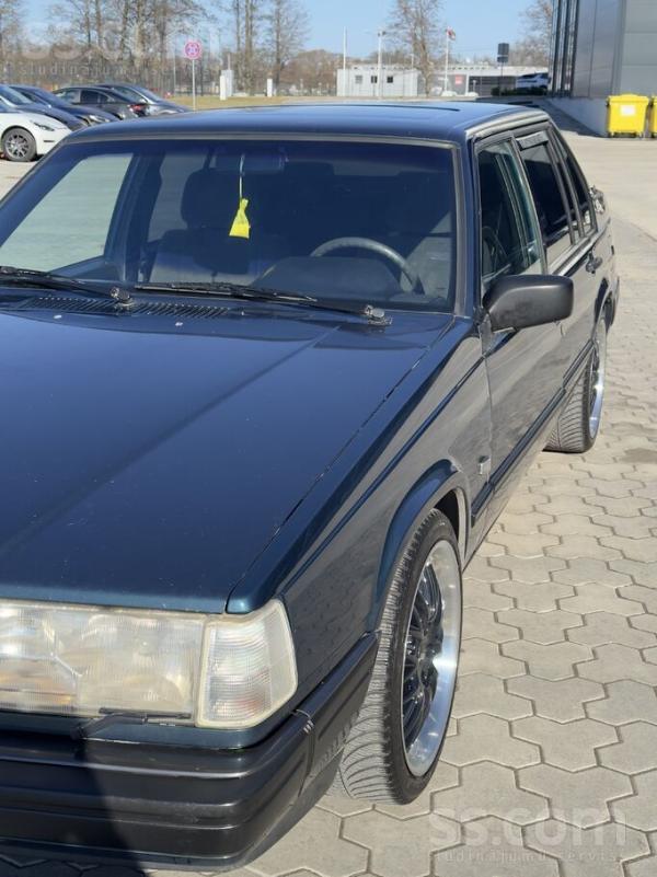 Green Volvo 940 1991 in Riga, with an engine capacity of 2.30 L and mileage of 374 thousand km for 3300 €, photo 3 on AUTOMOTO.COM.LV