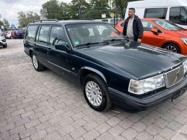 Green Volvo 940 1997 in Alytus, with an engine capacity of 2.32 L and mileage of 390 thousand km for 8000 €, photo 6 on AUTOMOTO.COM.LV