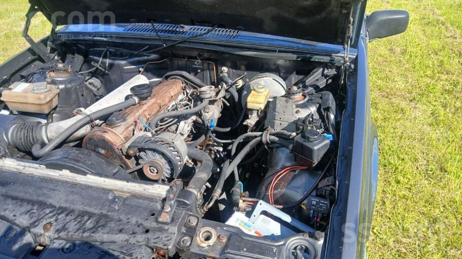 Grey Volvo 940 1992 in Cesis, with an engine capacity of 2.40 L and mileage of 418 thousand km for 1850 €, photo 1 on AUTOMOTO.COM.LV