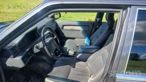 Grey Volvo 940 1992 in Cesis, with an engine capacity of 2.40 L and mileage of 418 thousand km for 1850 €, photo 4 on AUTOMOTO.COM.LV