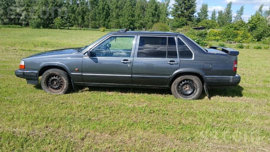 Grey Volvo 940 1992 in Cesis, with an engine capacity of 2.40 L and mileage of 418 thousand km for 1850 €, photo 8 on AUTOMOTO.COM.LV