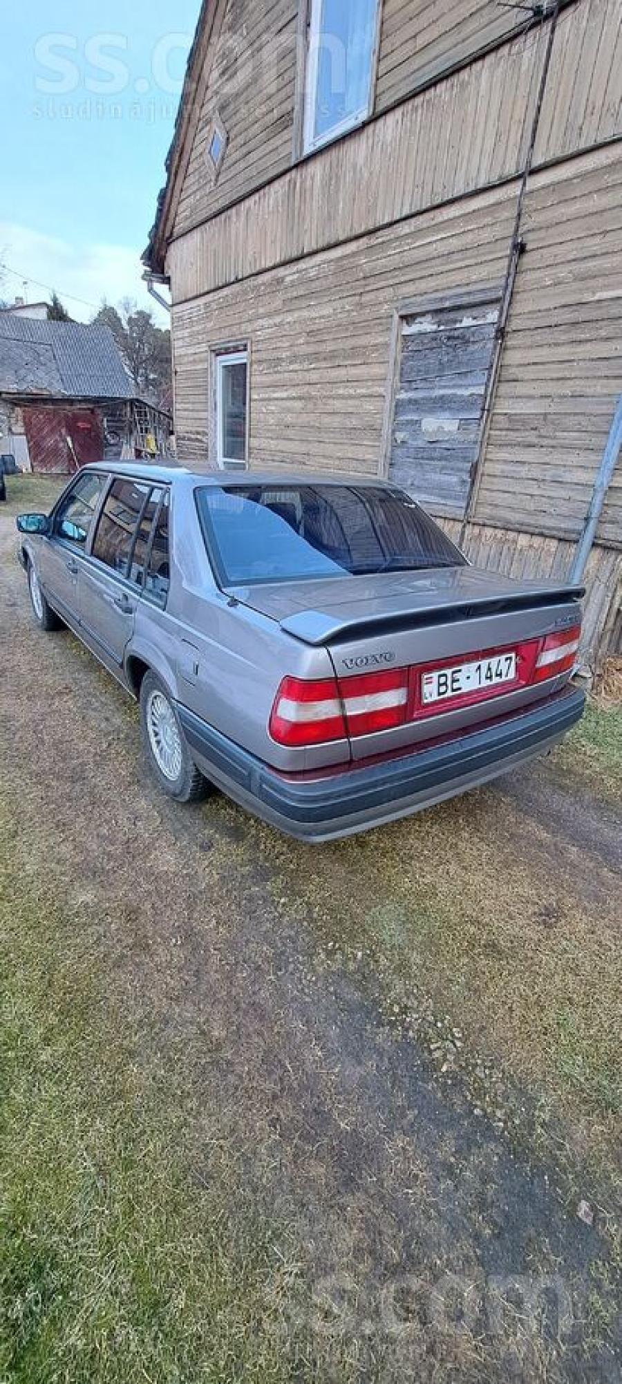 Pelēks Volvo 940 1992 Rīga, ar dzinēja tilpumu 2.30 L un nobraukumu 240 tūkst. km par 2000 €, foto 3 vietnē AUTOMOTO.COM.LV