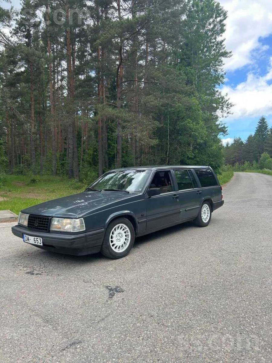Grey Volvo 940 1991 in Riga, with an engine capacity of 2.40 L and mileage of 505 thousand km for 2650 €, photo 3 on AUTOMOTO.COM.LV