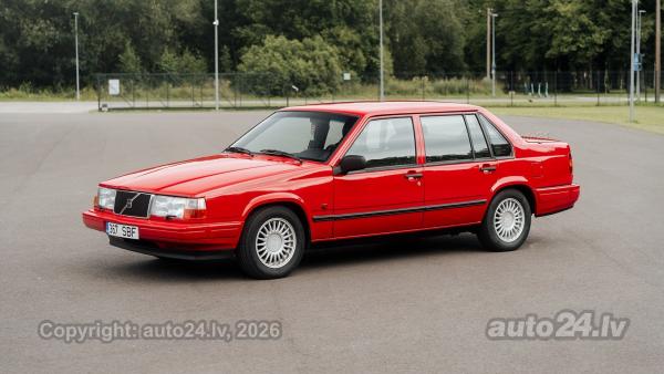 Sarkans Volvo 940 1992 Pērnava, ar dzinēja tilpumu 2.30 L un nobraukumu 250 tūkst. km par 6000 €, foto 1 vietnē AUTOMOTO.COM.LV