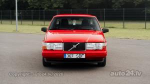 Red Volvo 940 1992 in Parnu, with an engine capacity of 2.30 L and mileage of 250 thousand km for 6000 €, photo 6 on AUTOMOTO.COM.LV