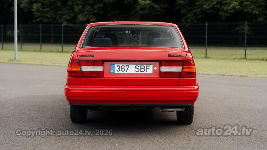 Red Volvo 940 1992 in Parnu, with an engine capacity of 2.30 L and mileage of 250 thousand km for 6000 €, photo 7 on AUTOMOTO.COM.LV