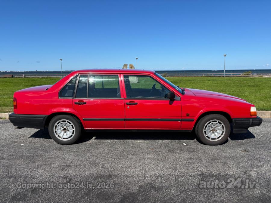 Красный Вольво 940 1993 в Таллин, объемом двигателя 2.00 л и пробегом 230 тыс. км за 4200 €, фото 7 на AUTOMOTO.COM.LV