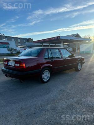Sarkans Volvo 940 1995 Rīga, ar dzinēja tilpumu 2.40 L un nobraukumu 365 tūkst. km par 5700 €, foto 4 vietnē AUTOMOTO.COM.LV