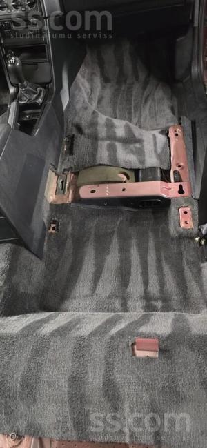 Sarkans Volvo 940 1995 Rīga, ar dzinēja tilpumu 2.40 L un nobraukumu 365 tūkst. km par 5700 €, foto 10 vietnē AUTOMOTO.COM.LV