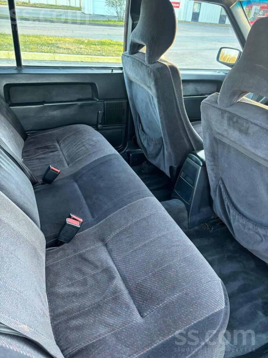 Sarkans Volvo 940 1995 Rīga, ar dzinēja tilpumu 2.40 L un nobraukumu 365 tūkst. km par 5700 €, foto 14 vietnē AUTOMOTO.COM.LV