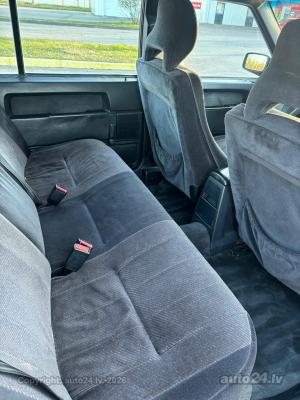 Sarkans Volvo 940 1995 Rīga, ar dzinēja tilpumu 2.40 L un nobraukumu 365 tūkst. km par 5200 €, foto 14 vietnē AUTOMOTO.COM.LV