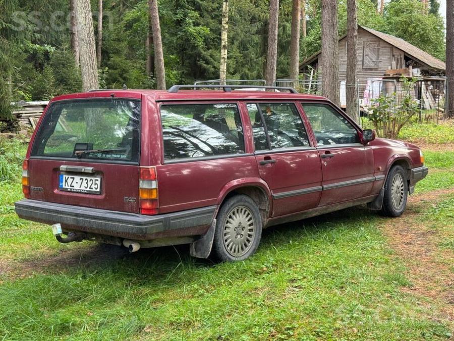 Красный Вольво 940 1995 в Елгава, объемом двигателя 2.40 л и пробегом 360 тыс. км за 2900 €, фото 5 на AUTOMOTO.COM.LV