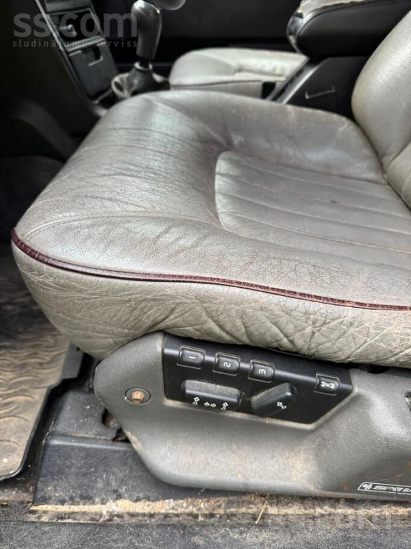 Sarkans Volvo 940 1995 Jelgava, ar dzinēja tilpumu 2.40 L un nobraukumu 360 tūkst. km par 2900 €, foto 8 vietnē AUTOMOTO.COM.LV